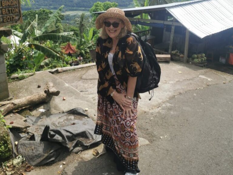 Meet Cathy: Another of our amazing volunteers! - Platform For Life